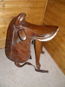 The Side-Saddle - Equestriguide